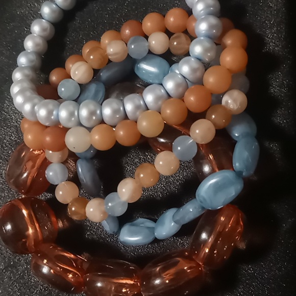 Talbots | Jewelry | Glass And Resin Beaded Bracelet Mix Blues Peaches ...